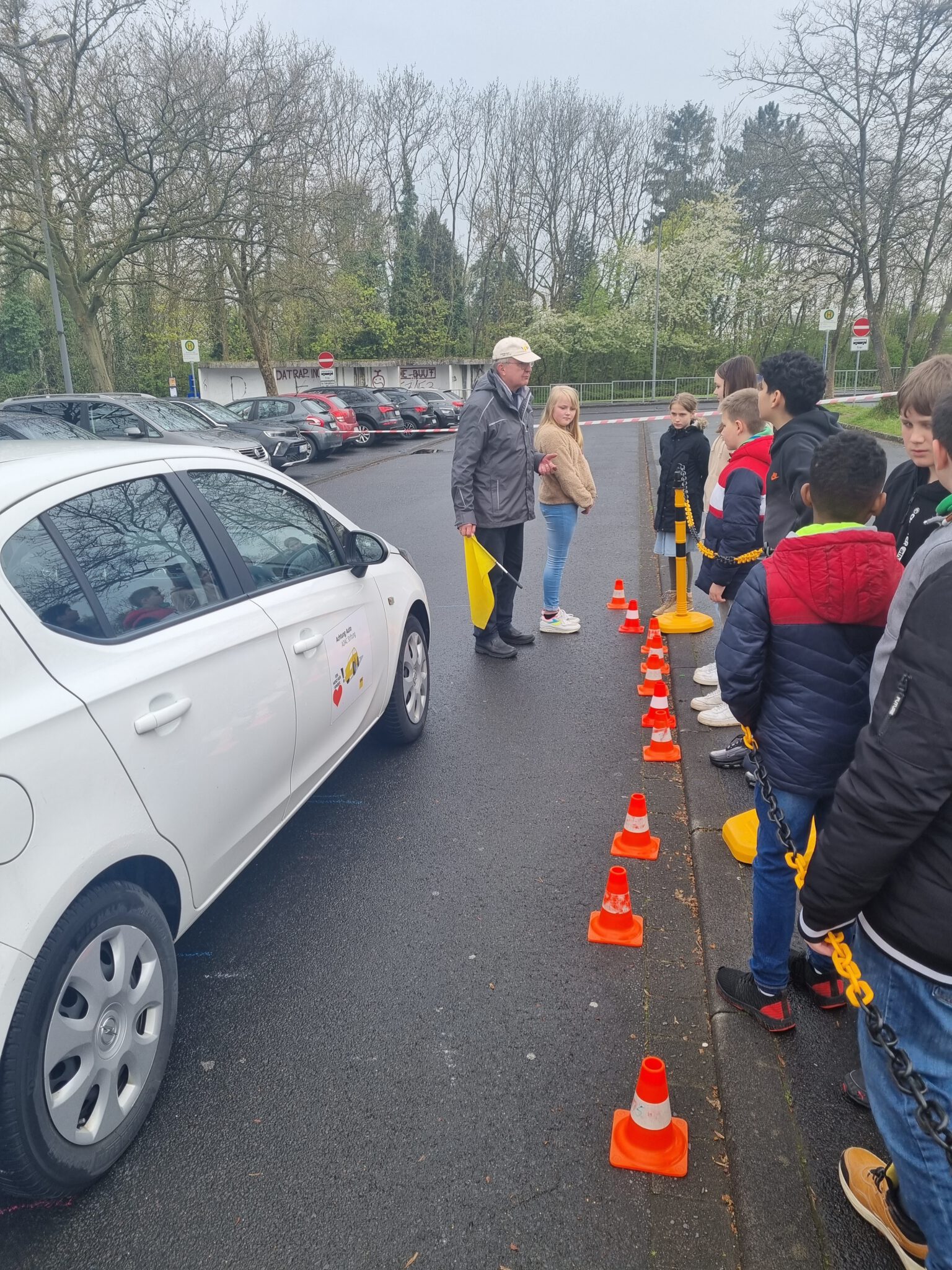 “Achtung Auto” – erfolgreiche Verkehrserziehung für die Fünftklässler ...